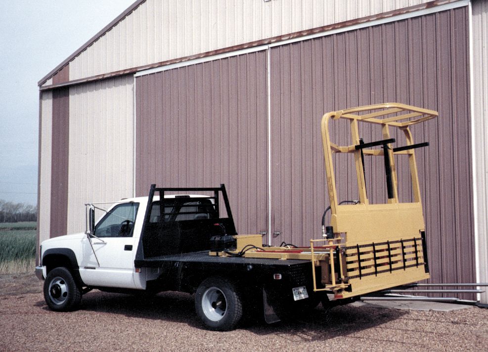 FARM SHOW Magazine - The BEST stories about Made-It-Myself Shop ...