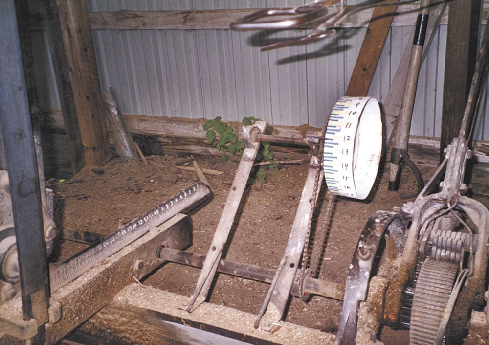 FARM SHOW Magazine - The BEST stories about Made-It-Myself Shop ...