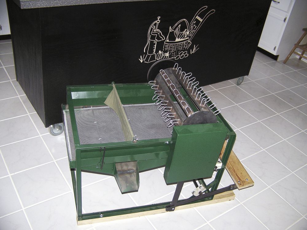 Manual Wheat Thresher