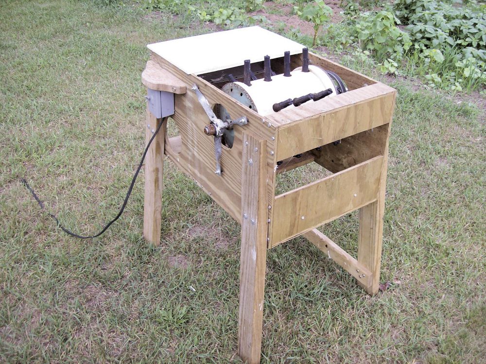 FARM SHOW Magazine - The BEST stories about Made-It-Myself Shop ...