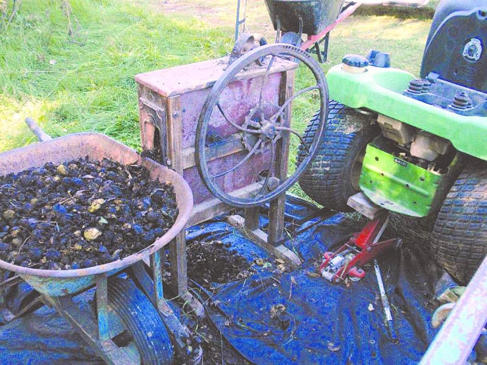 FARM SHOW Magazine - The BEST stories about Made-It-Myself Shop ...