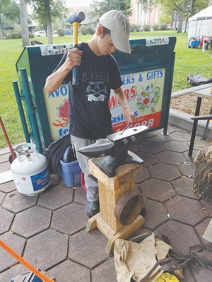 FARM SHOW Magazine - The BEST stories about Made-It-Myself Shop ...