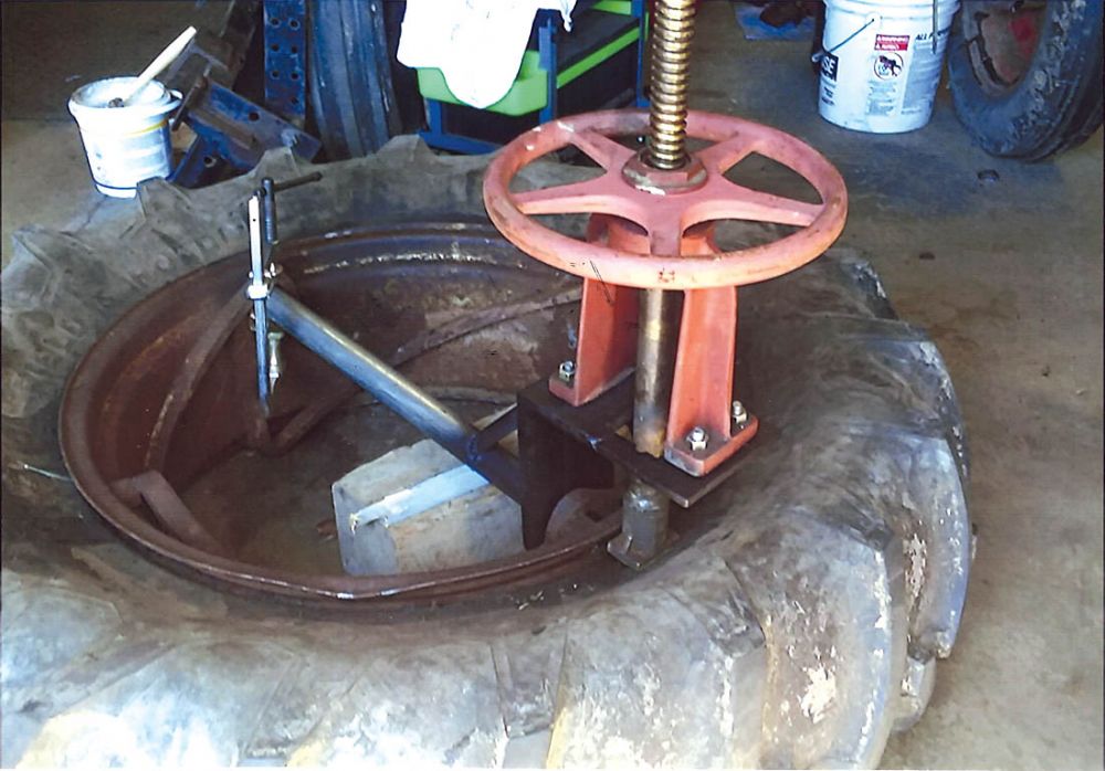 FARM SHOW Magazine - The BEST stories about Made-It-Myself Shop ...