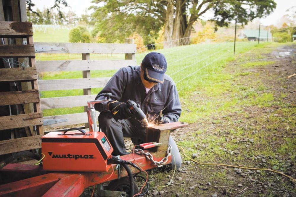 FARM SHOW Magazine - The BEST stories about Made-It-Myself Shop ...